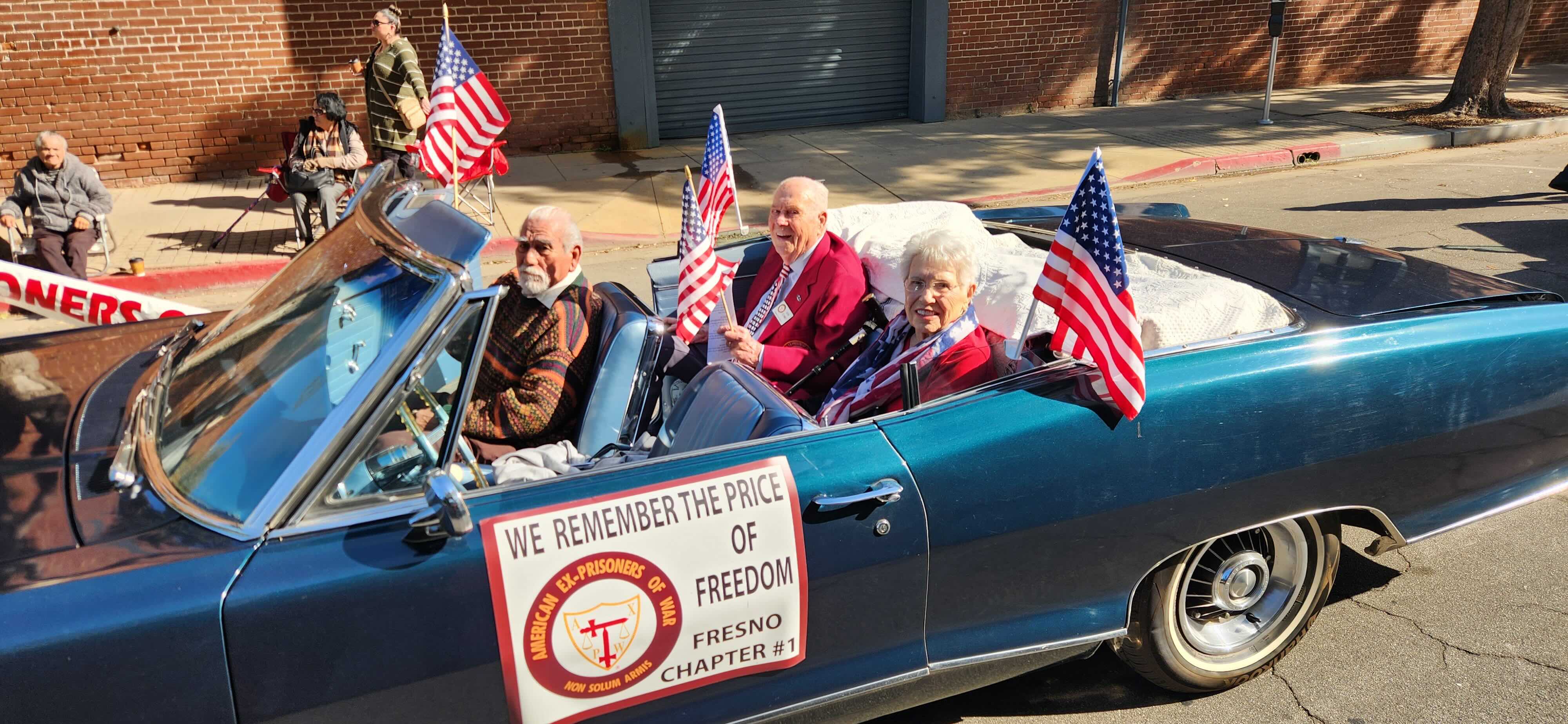Pontiacs of Central California participate in the 2023 Veterans Day ...